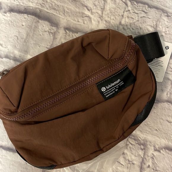 Java Lululemon Belt Bag